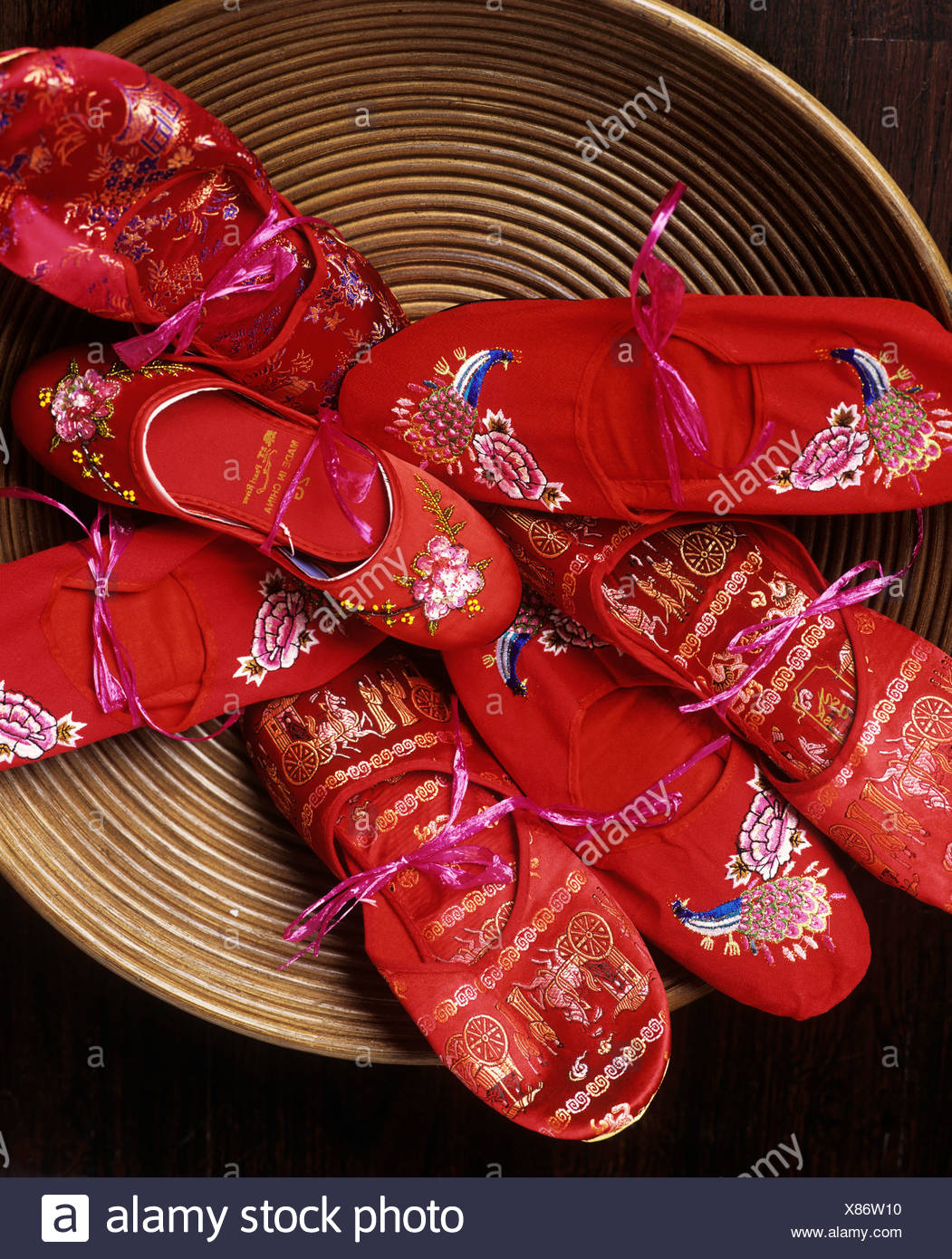 Chinese Slippers Stock Photos & Chinese Slippers Stock Images - Alamy