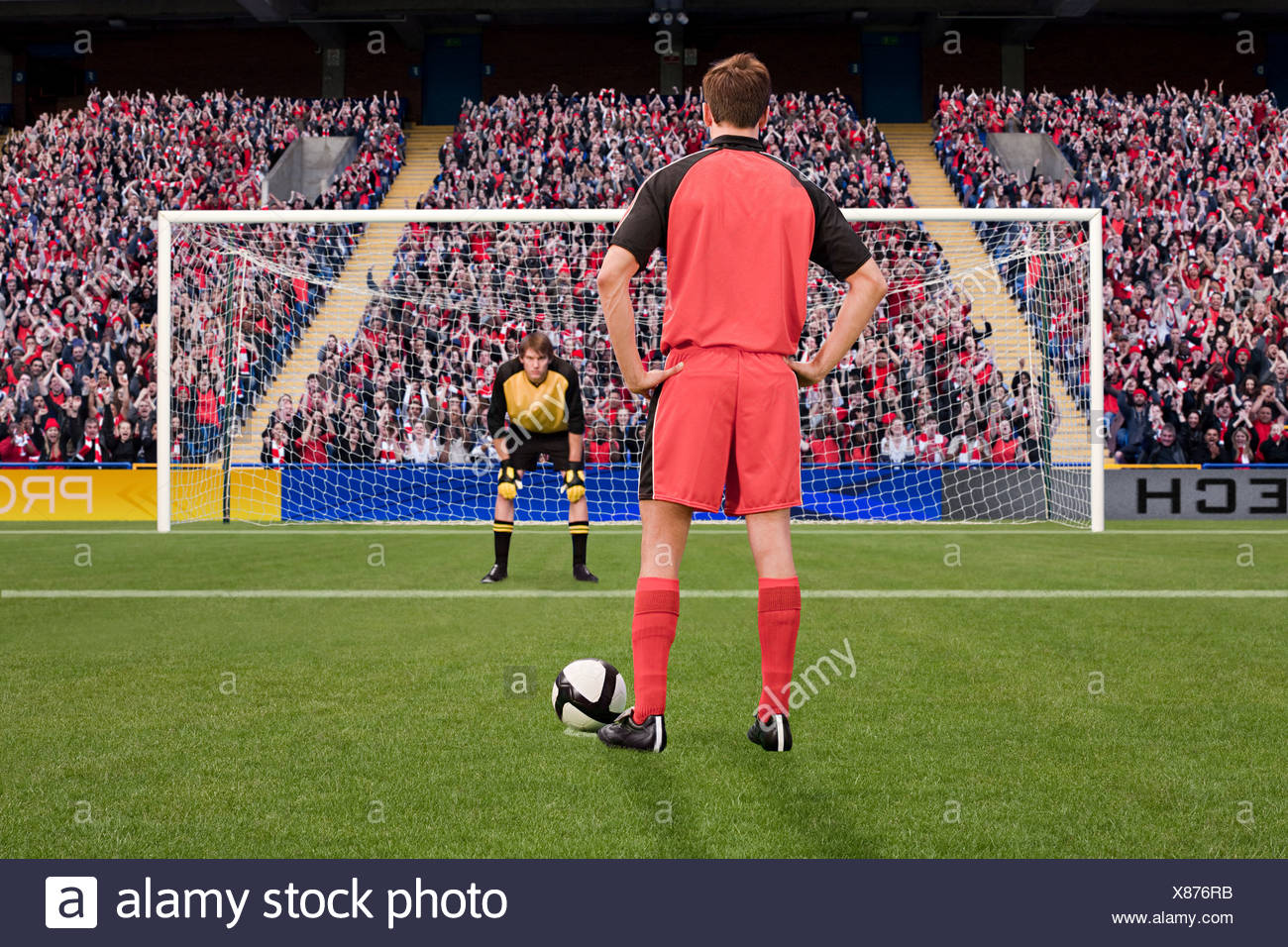Penalty Shootout Stock Photos & Penalty Shootout Stock Images - Alamy