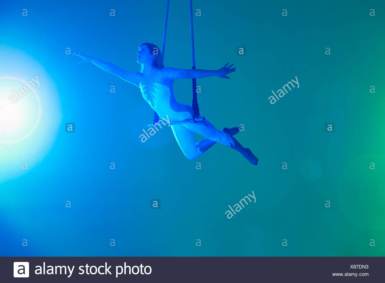 Woman Trapeze Artist High Resolution Stock Photography and Images - Alamy