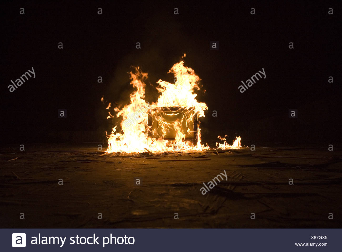 Burning Tv Set High Resolution Stock Photography and Images - Alamy