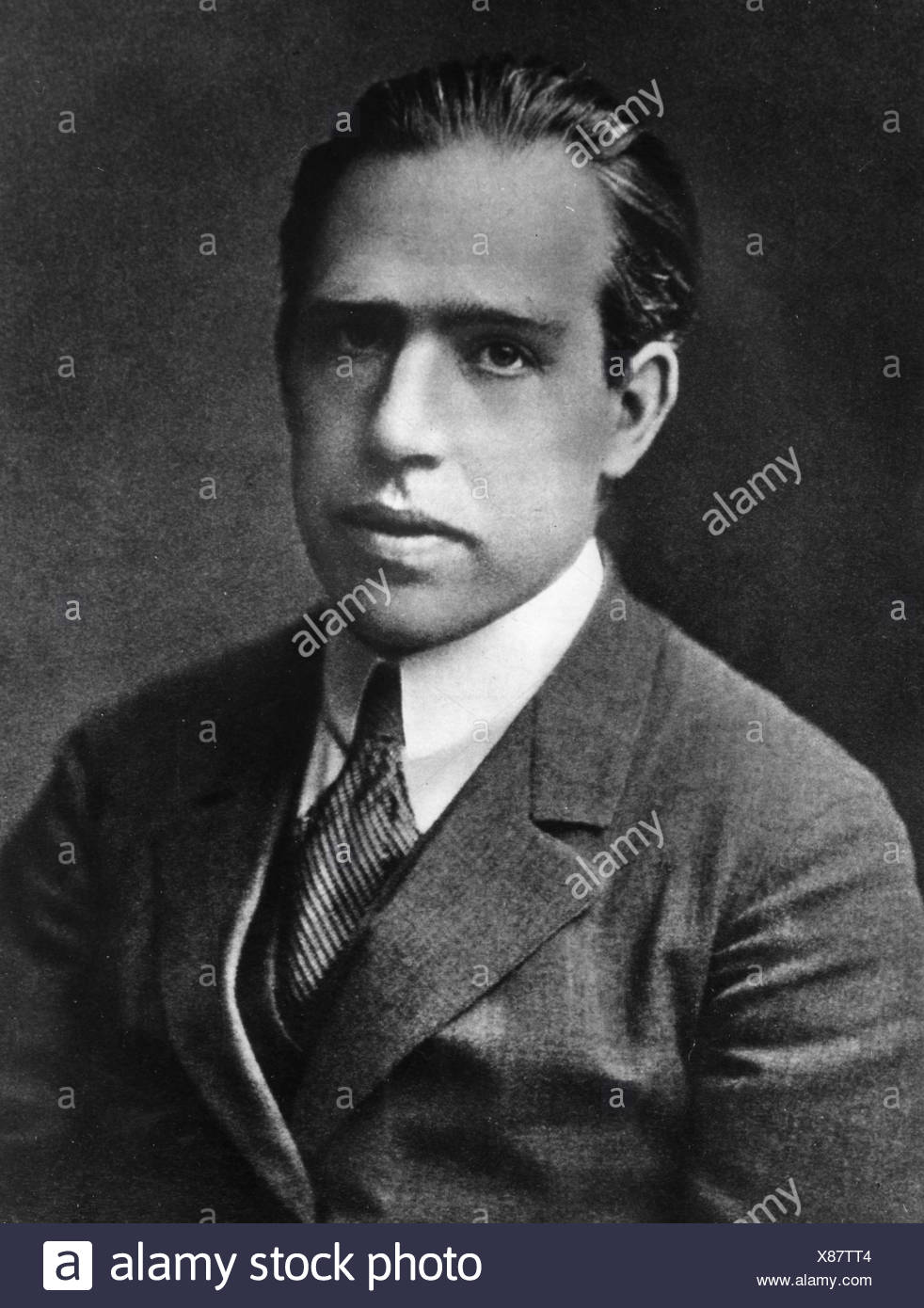 Quantum Physicist High Resolution Stock Photography and Images - Alamy