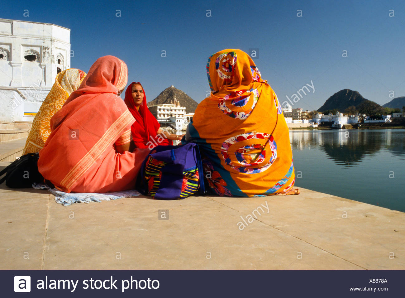 People Chanting High Resolution Stock Photography and Images - Alamy