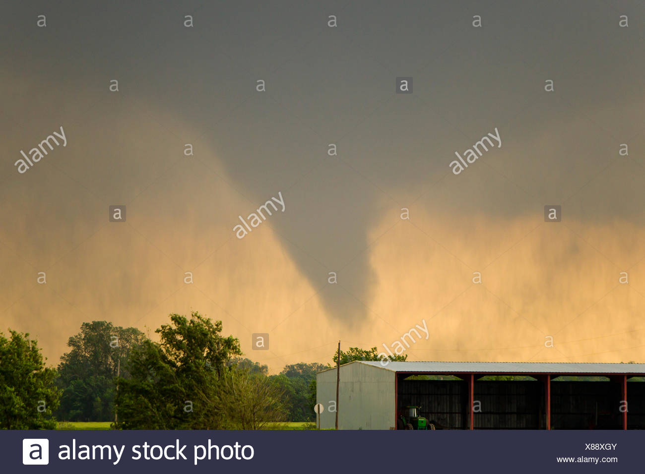 Tornado Funnel High Resolution Stock Photography and Images - Alamy