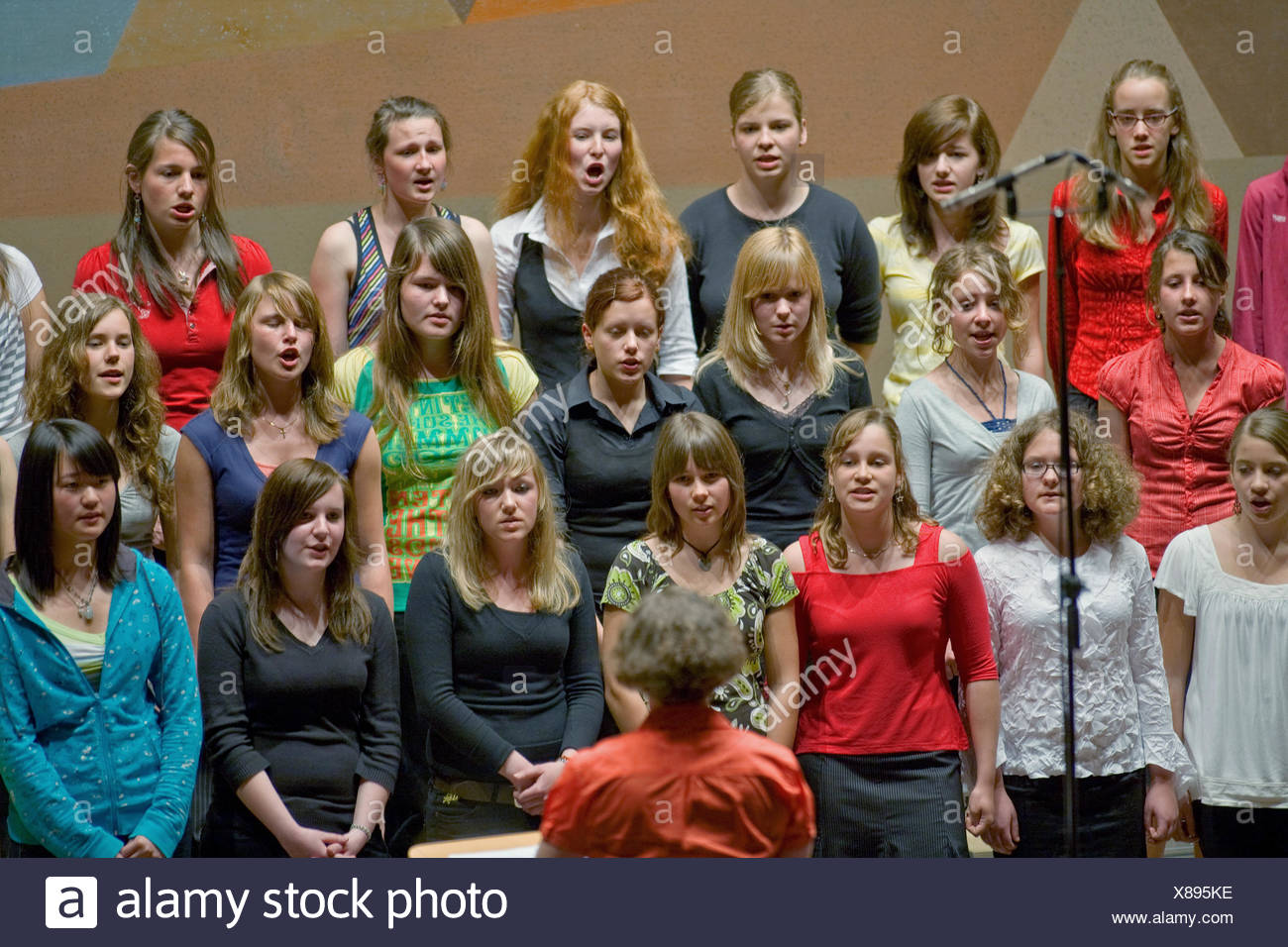 Girls Chorus High Resolution Stock Photography and Images - Alamy
