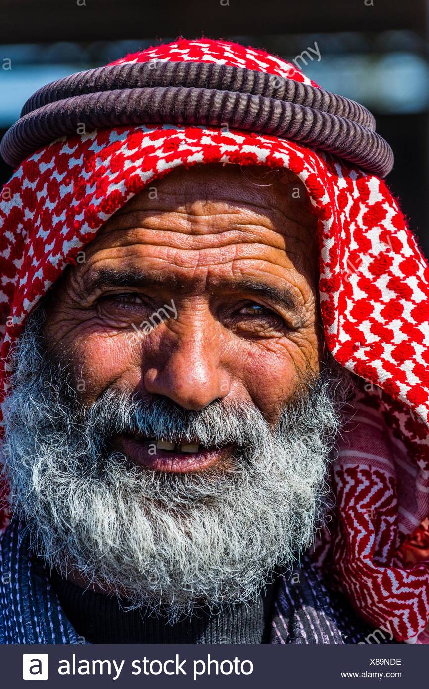 Bedouin Man High Resolution Stock Photography and Images - Alamy