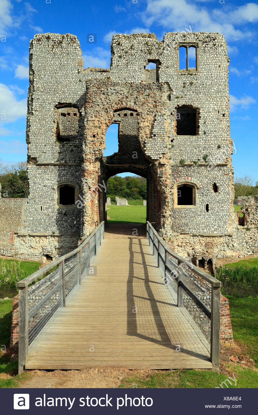 15th Century Gatehouse High Resolution Stock Photography and Images - Alamy