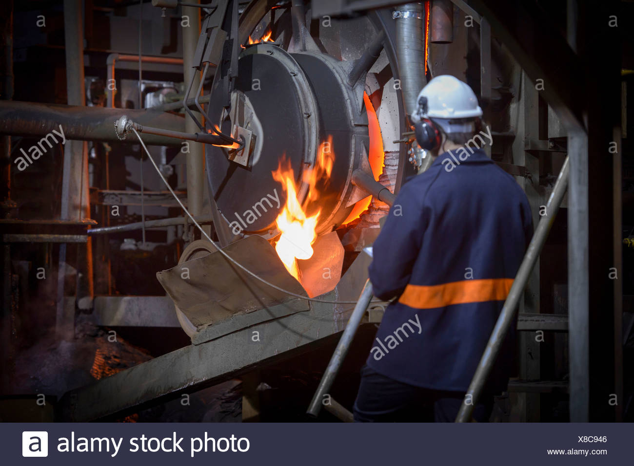 Molten Steel Pouring High Resolution Stock Photography and Images - Alamy
