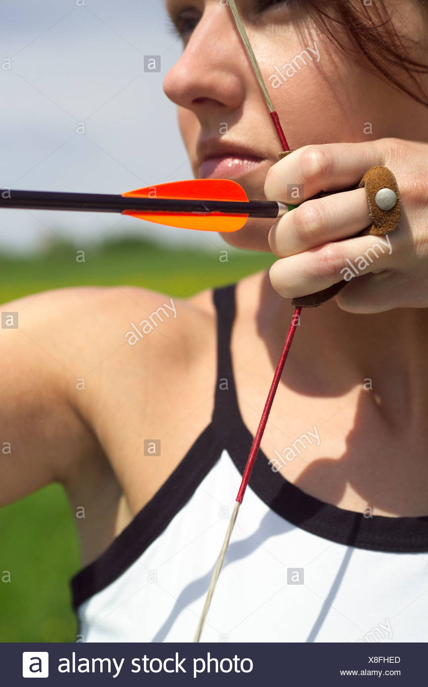Female Archers High Resolution Stock Photography and Images - Alamy
