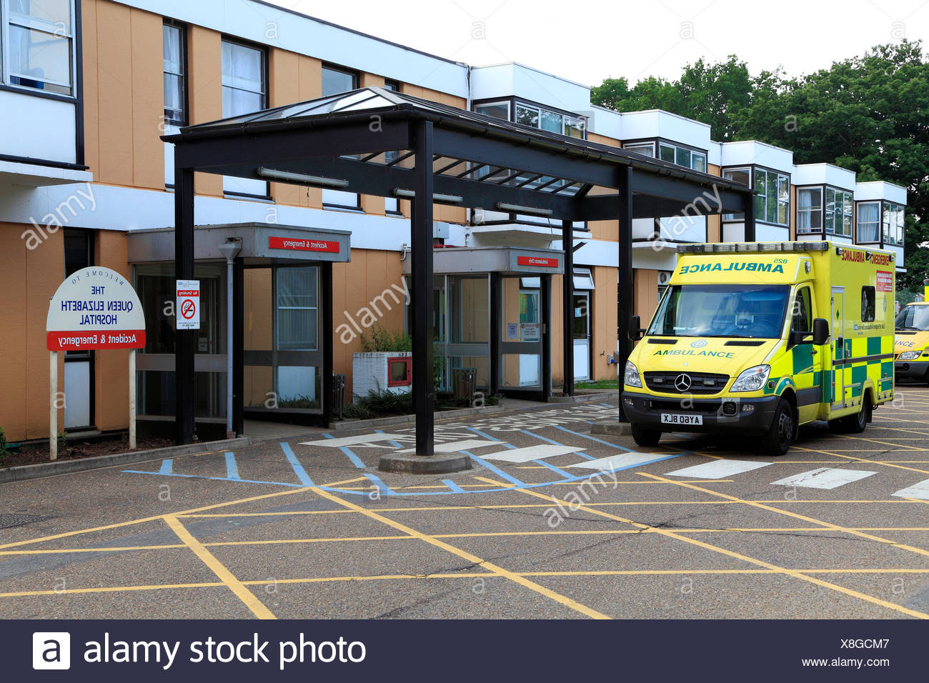 English Nhs Hospital High Resolution Stock Photography and Images - Alamy