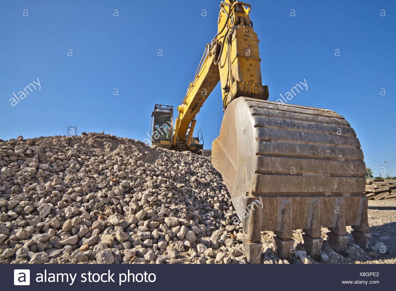 Crawler Chain Stock Photos & Crawler Chain Stock Images - Alamy
