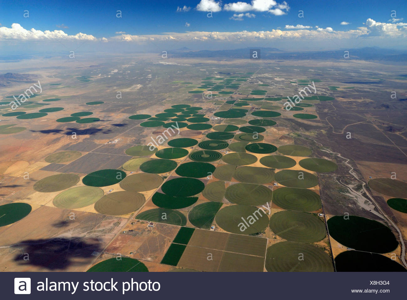 Circular Agriculture Fields Usa High Resolution Stock Photography and ...