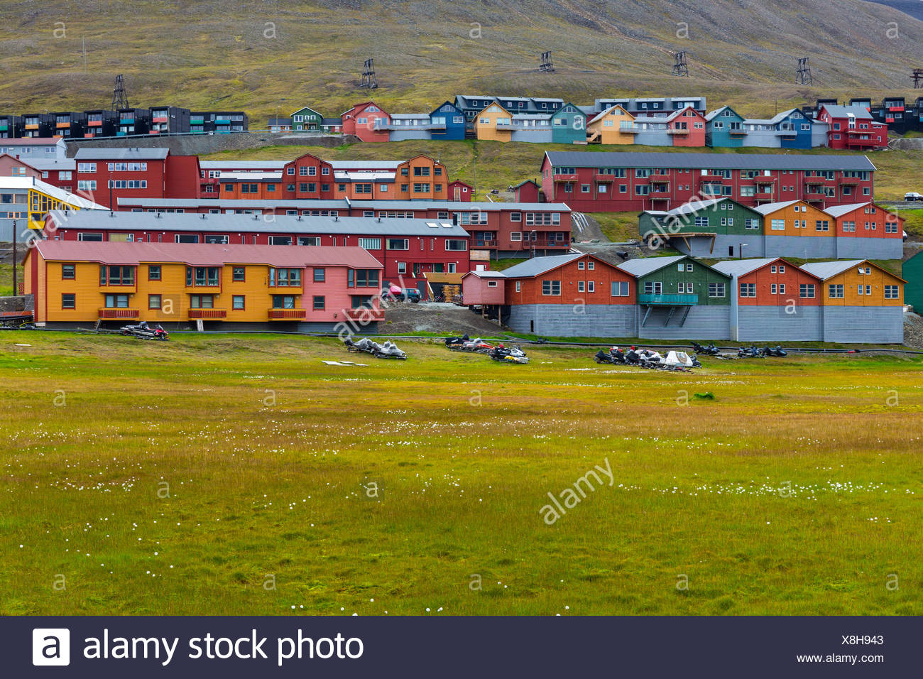 Svalbard Longyearbyen Houses High Resolution Stock Photography and ...