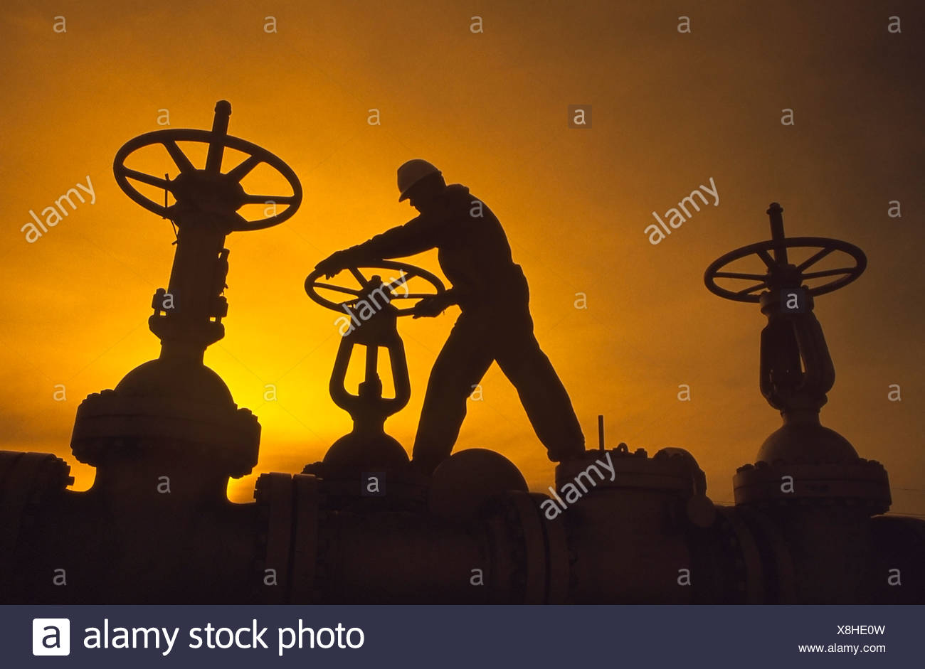 Pipeline Valve High Resolution Stock Photography and Images - Alamy