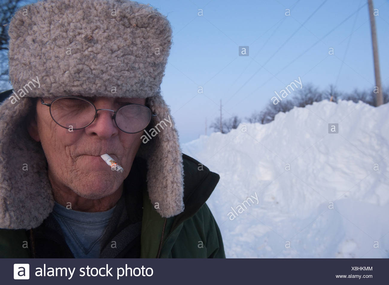 Cigarette Making Stock Photos & Cigarette Making Stock Images - Alamy