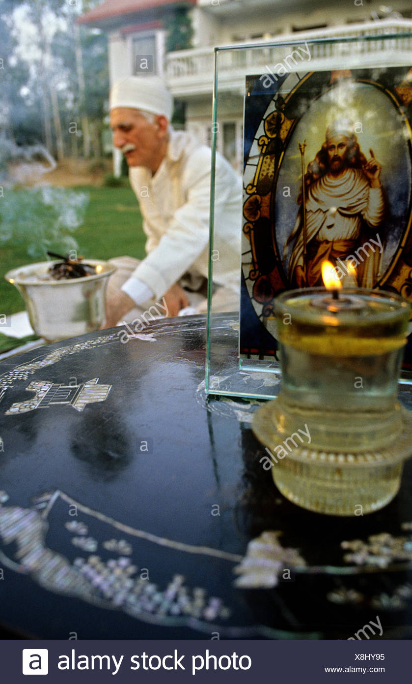 Zoroastrian Priest High Resolution Stock Photography and Images - Alamy