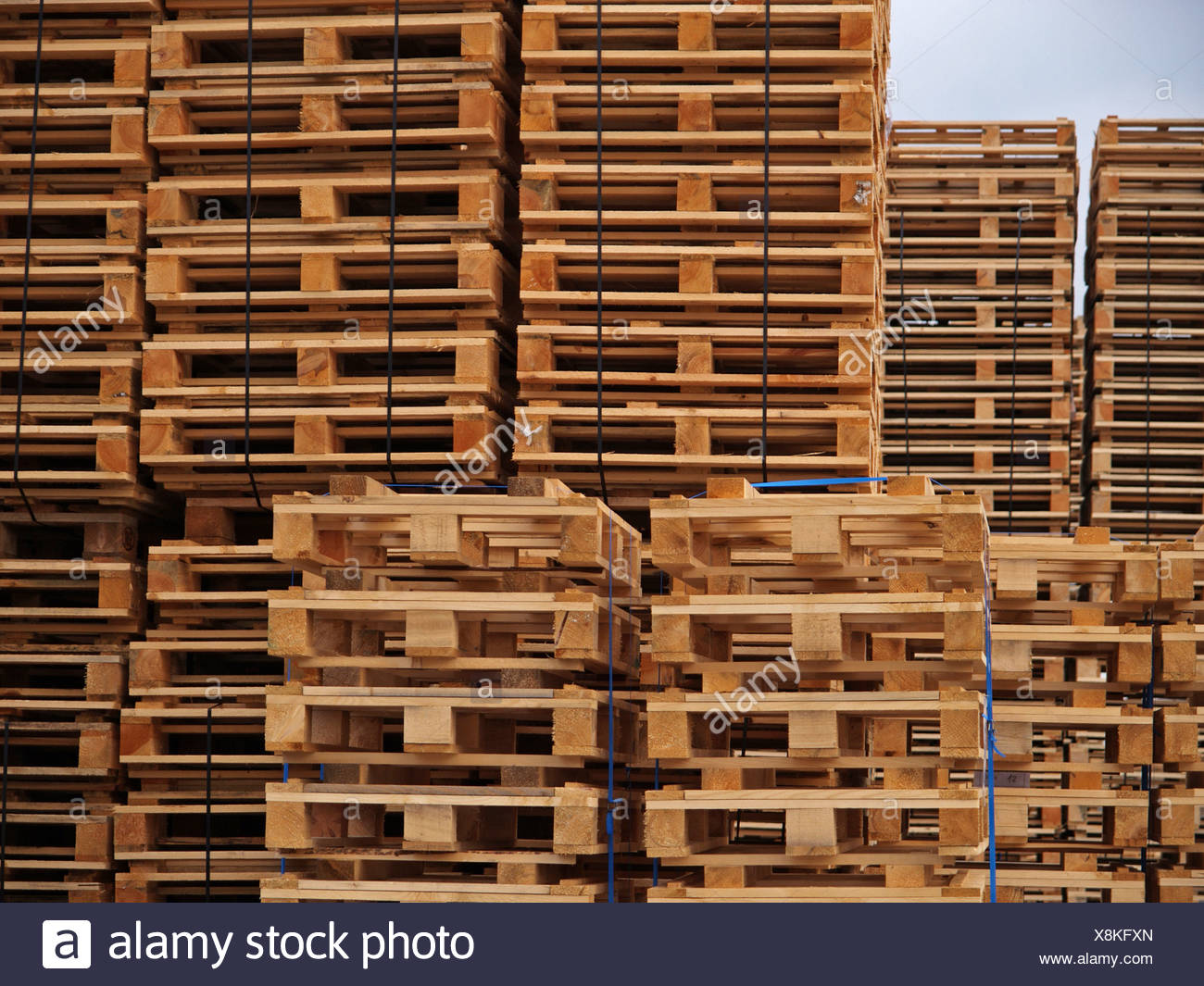Wooden Pallets High Resolution Stock Photography and Images - Alamy
