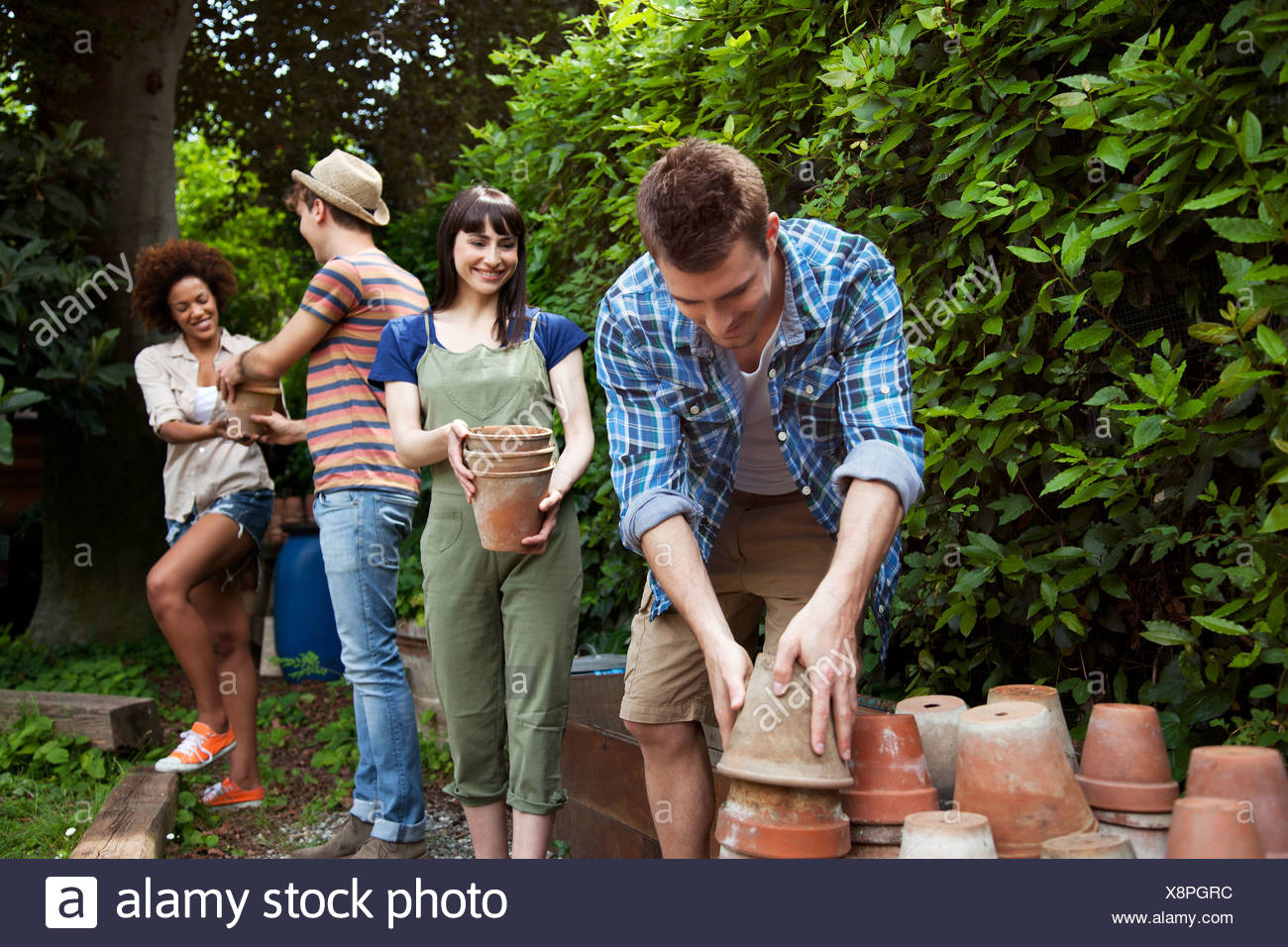 Terracotta Plant Pots High Resolution Stock Photography and Images - Alamy