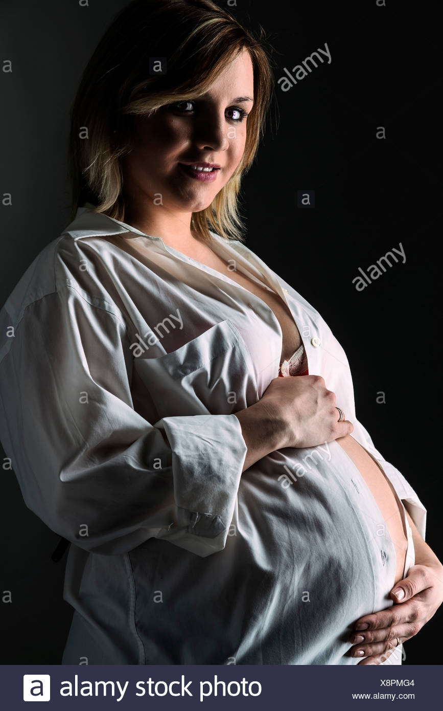 8 Months Pregnant High Resolution Stock Photography and Images - Alamy