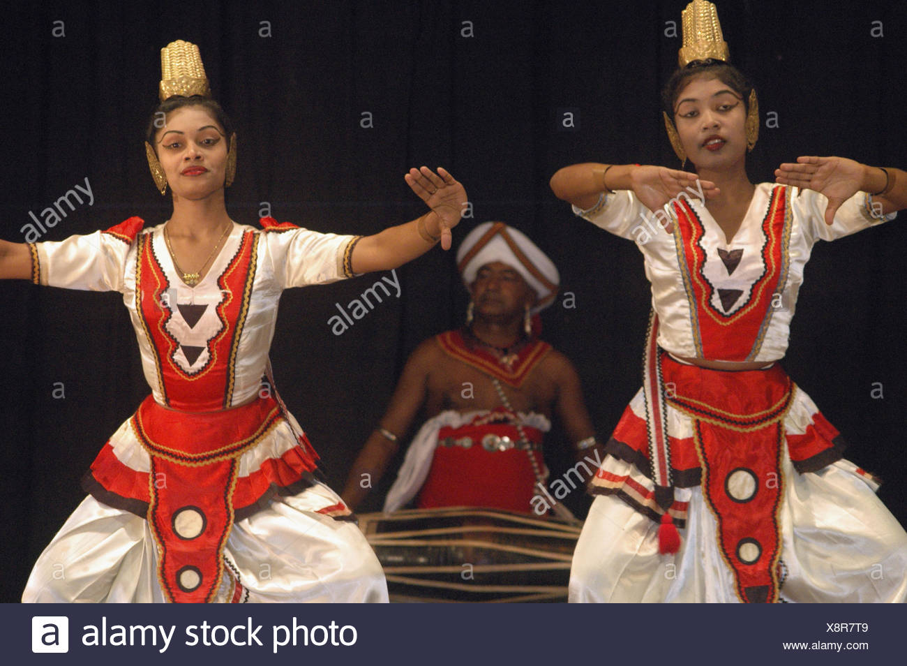 Kandyan Arts High Resolution Stock Photography and Images - Alamy