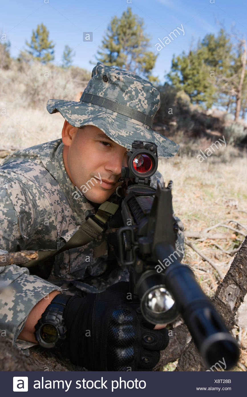 Soldier Aiming Gun High Resolution Stock Photography and Images - Alamy