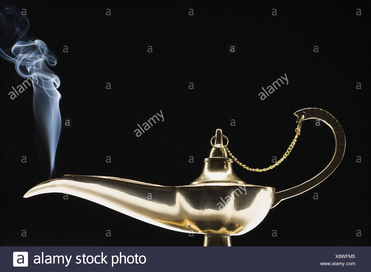 Genie Lamp Smoke Stock Photos & Genie Lamp Smoke Stock Images - Alamy