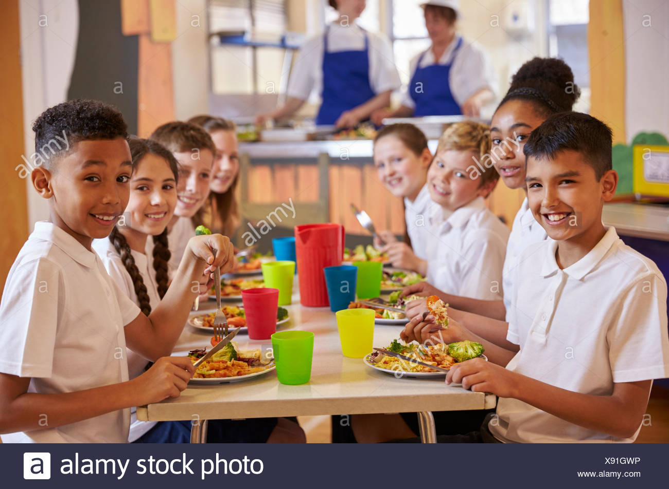 Kids School Cafeteria Stock Photos & Kids School Cafeteria Stock Images ...