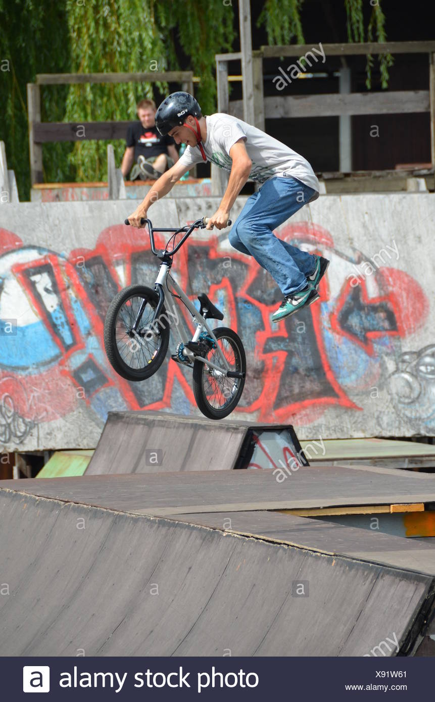Half Pipe Bmx High Resolution Stock Photography and Images - Alamy