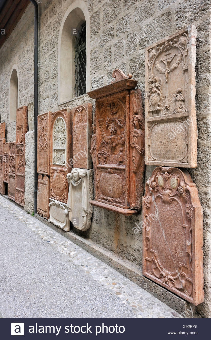 Grave Slabs Stock Photos & Grave Slabs Stock Images - Alamy