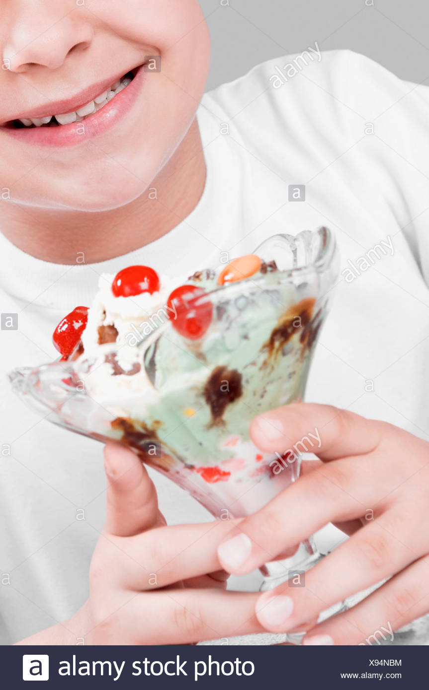 Tween Eating Ice Cream Stock Photos & Tween Eating Ice Cream Stock ...
