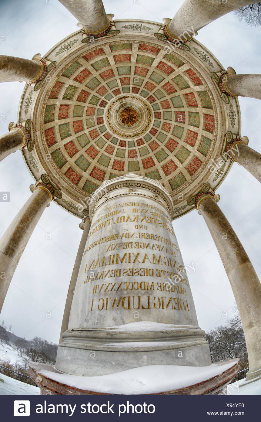 Monopteros Tempel High Resolution Stock Photography and Images - Alamy