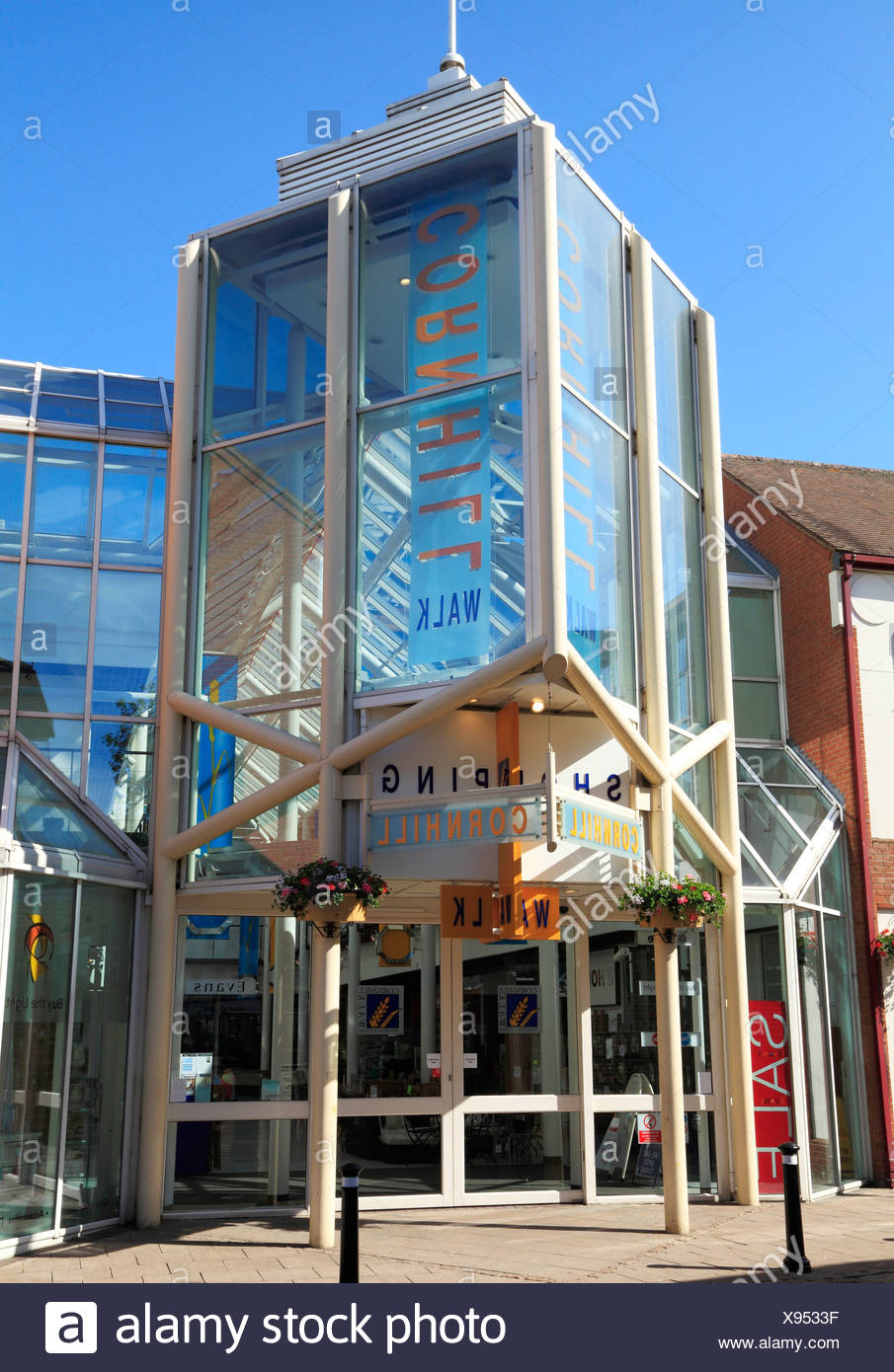 Shopping Bury Stock Photos & Shopping Bury Stock Images - Alamy