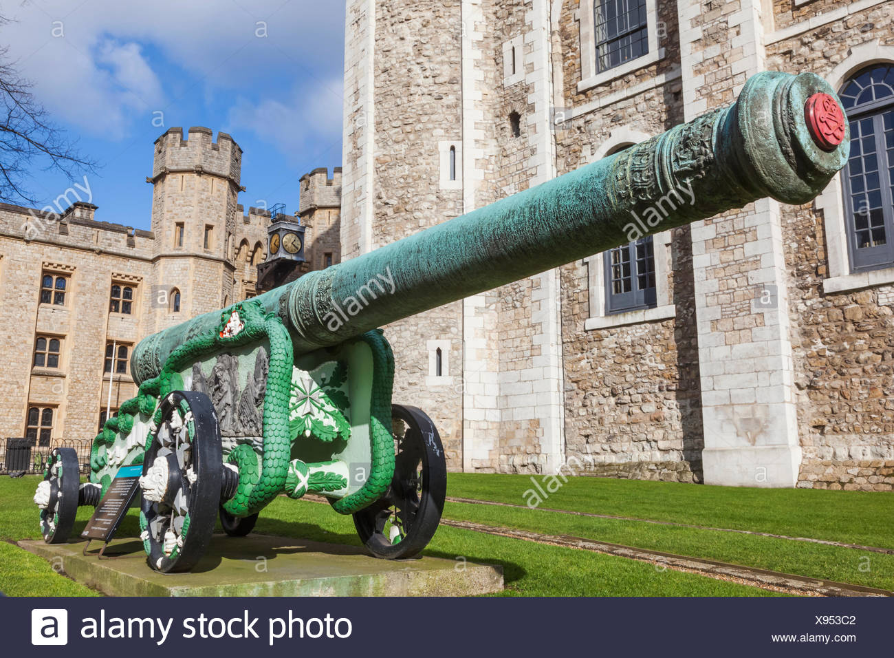 24 Pounder Stock Photos & 24 Pounder Stock Images - Alamy