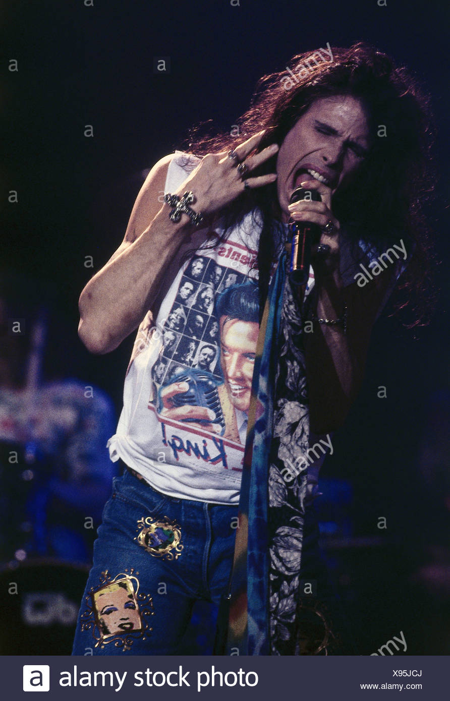 Steven Tyler Of Aerosmith High Resolution Stock Photography and Images ...