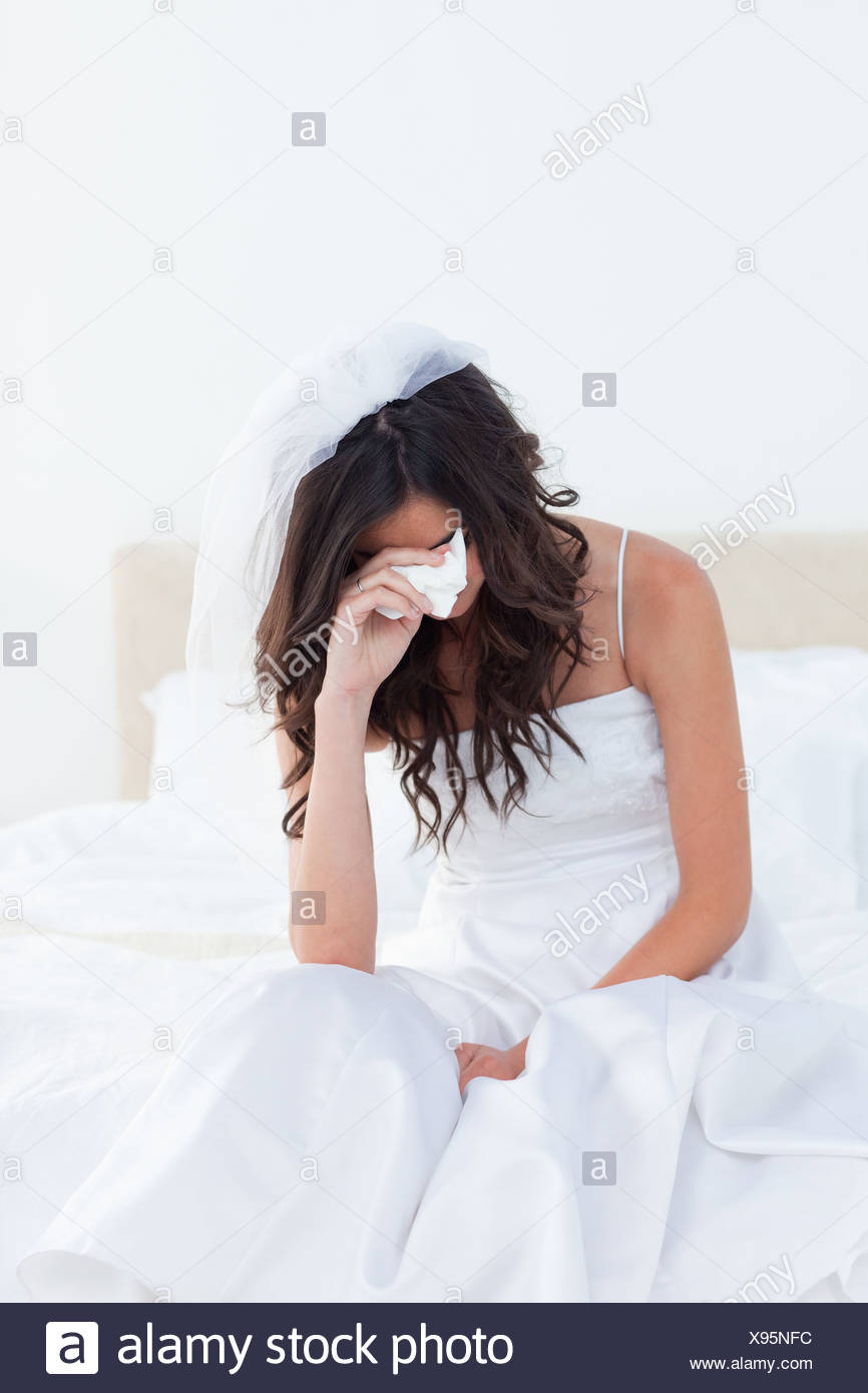 Crying Bride Stock Photos & Crying Bride Stock Images - Alamy