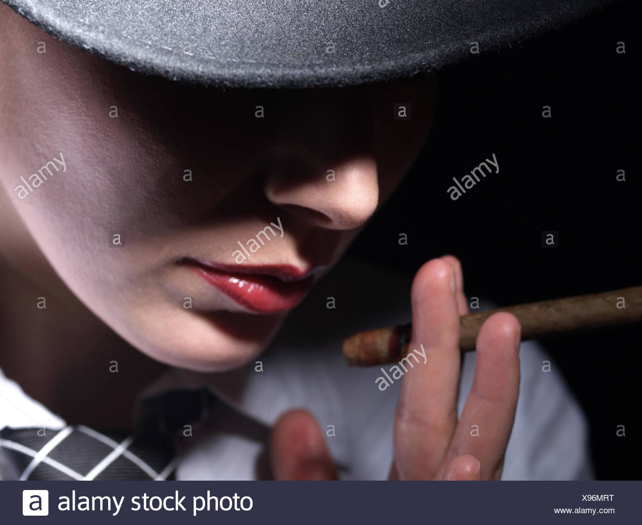 Woman Lipstick Smoking High Resolution Stock Photography and Images - Alamy
