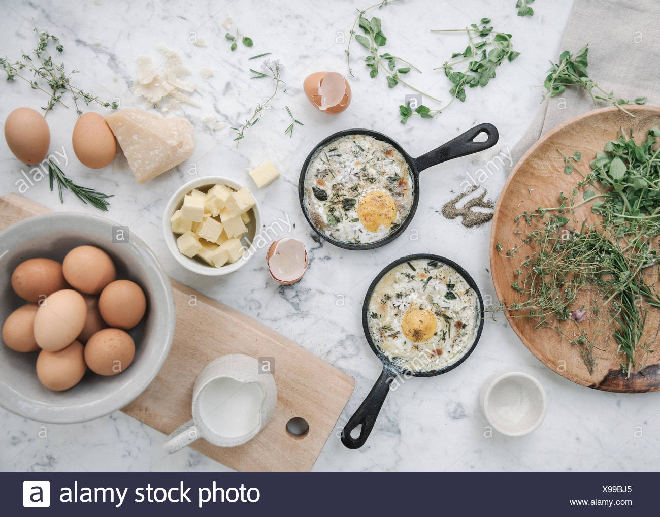 Overhead Stock Photos & Overhead Stock Images - Alamy