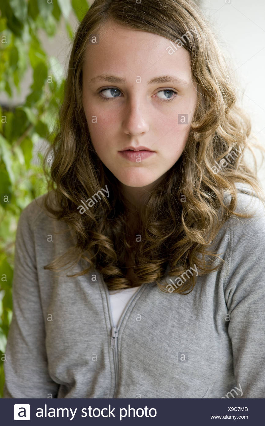 Traumatized Girl High Resolution Stock Photography and Images - Alamy