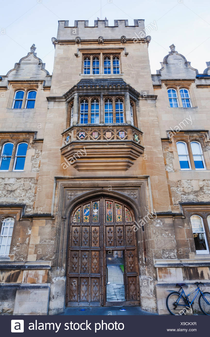 Oxford University Gate Entrance High Resolution Stock Photography and ...