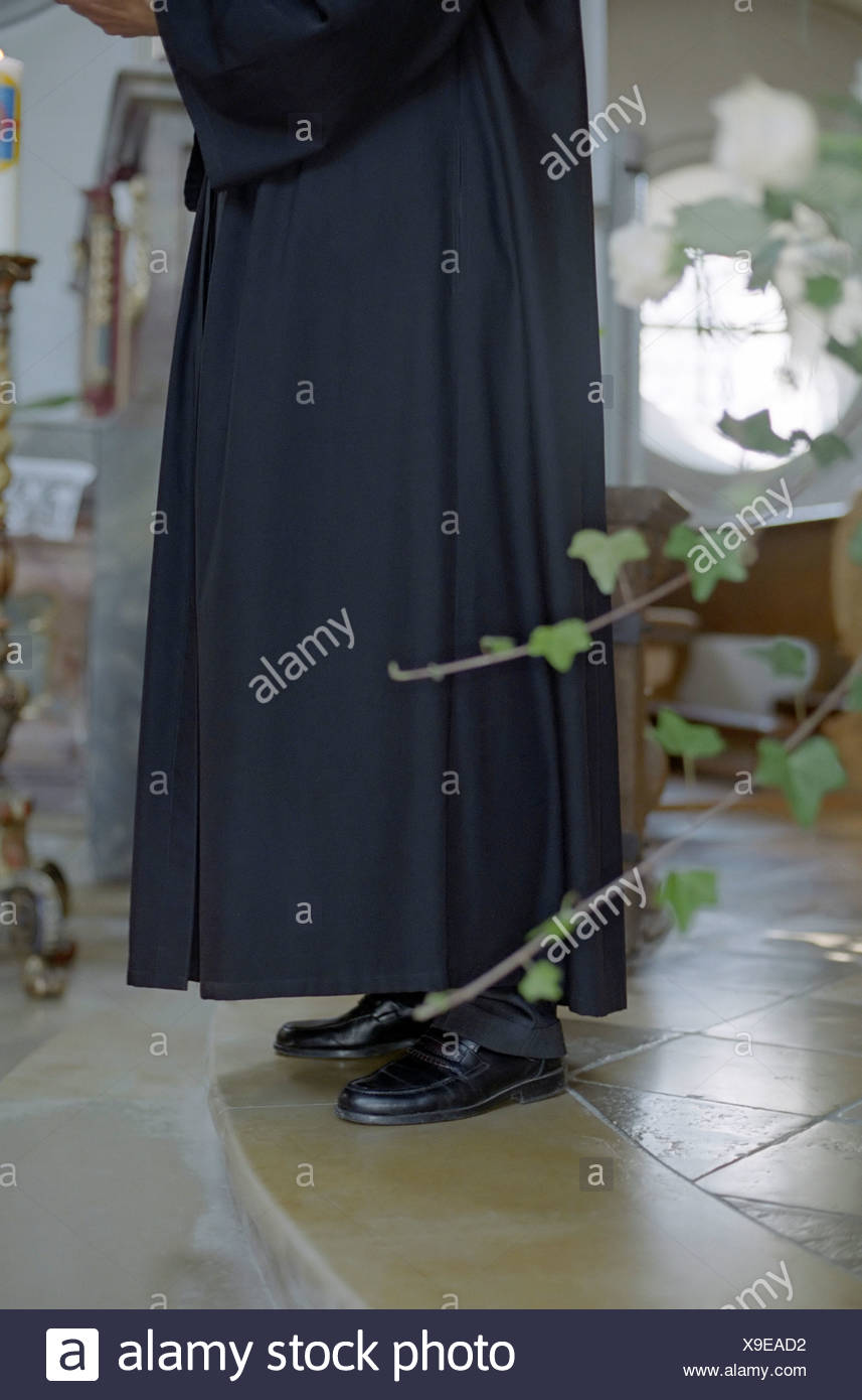 Priest At Altar High Resolution Stock Photography and Images - Alamy