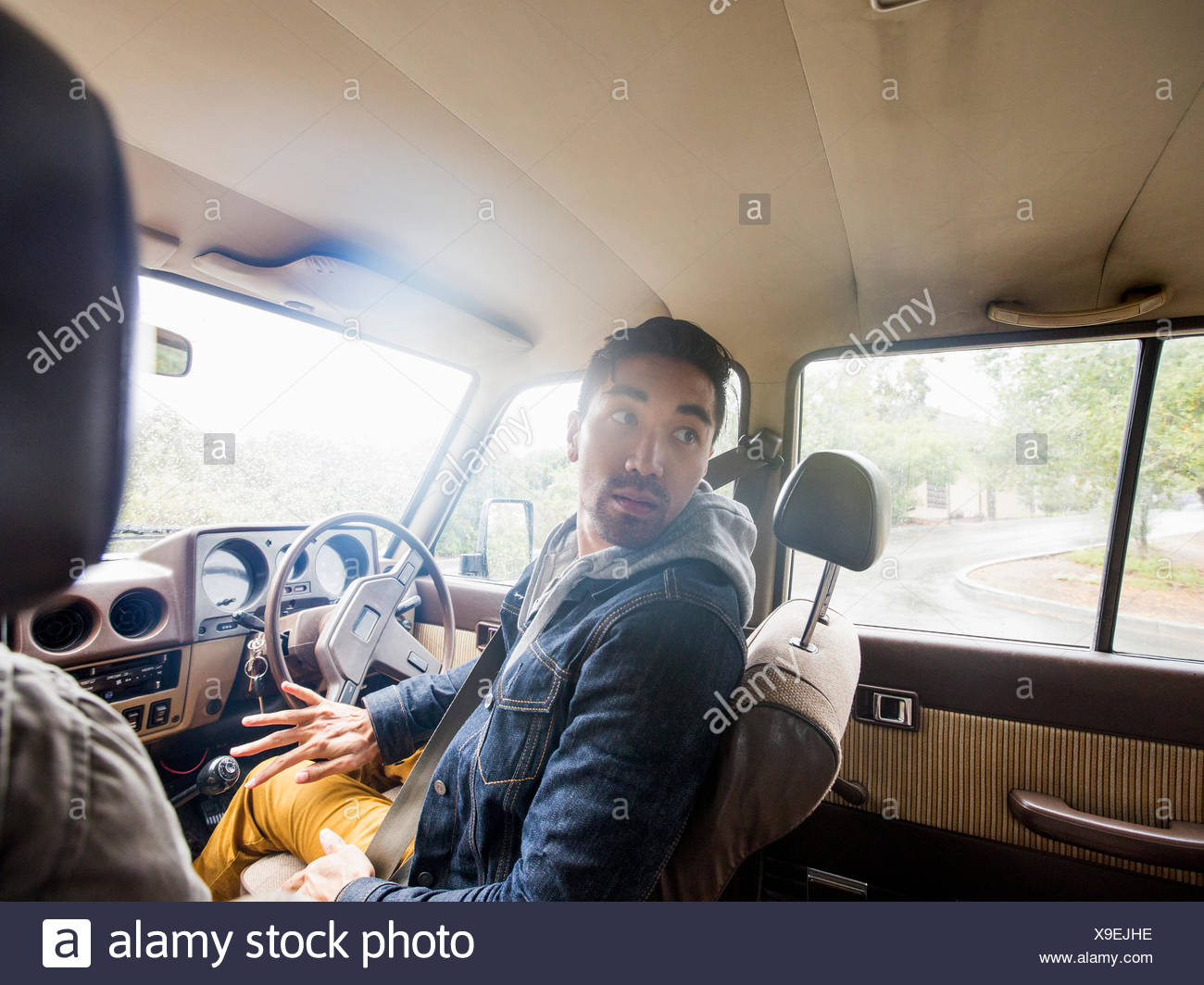 Looking Over Shoulder High Resolution Stock Photography and Images - Alamy