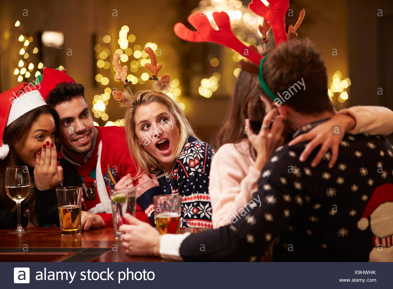 Kissing Bar High Resolution Stock Photography and Images - Alamy