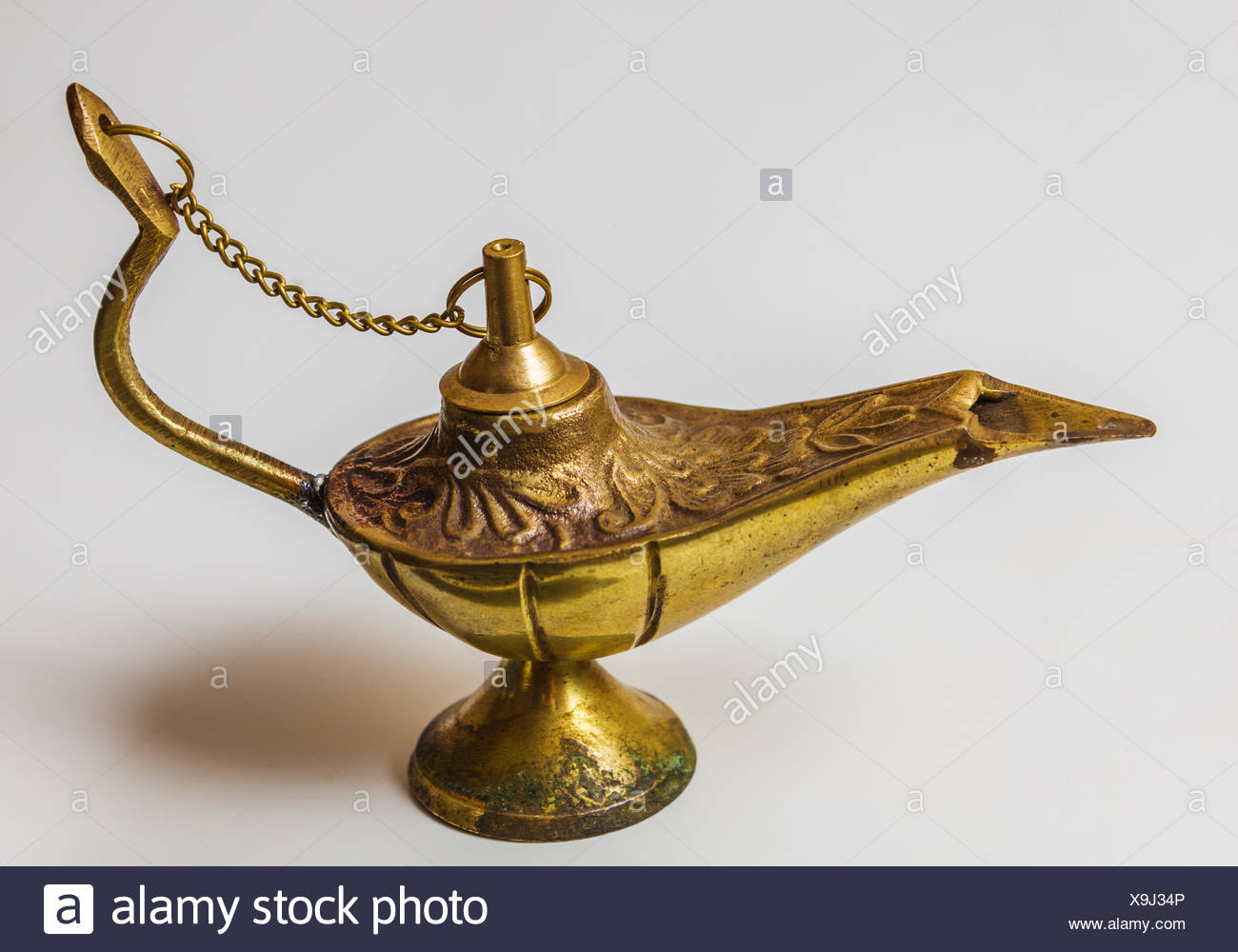 Aladdin And The Magic Lamp Stock Photos & Aladdin And The Magic Lamp ...