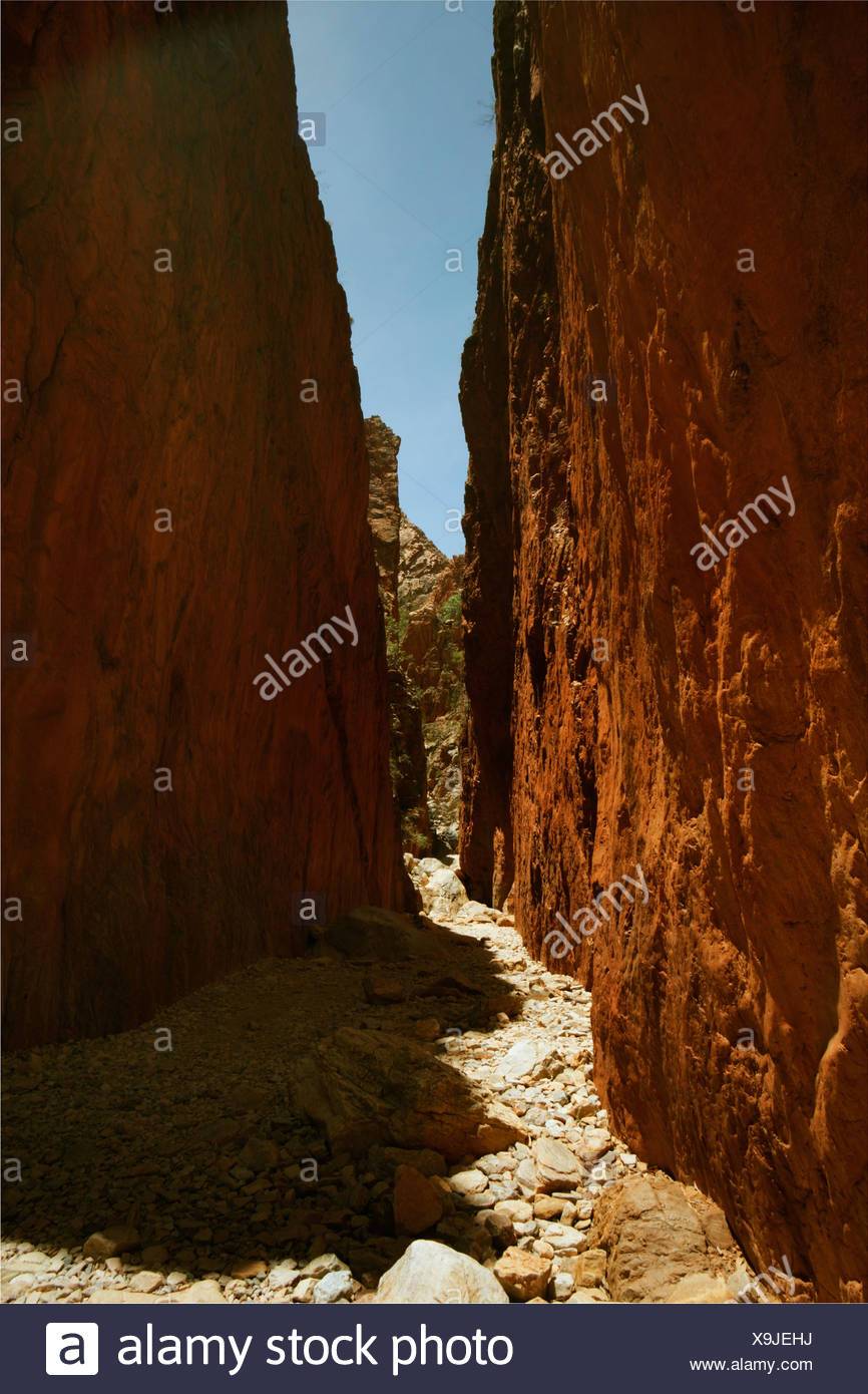 Narrow Gap Wall High Resolution Stock Photography and Images - Alamy