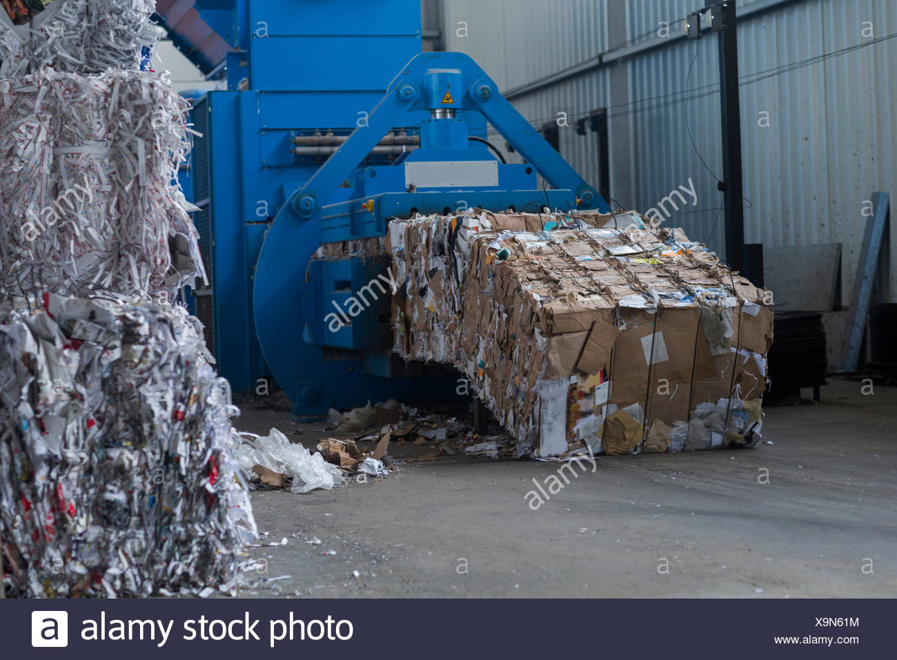 Waste Paper Stock Photos & Waste Paper Stock Images - Alamy