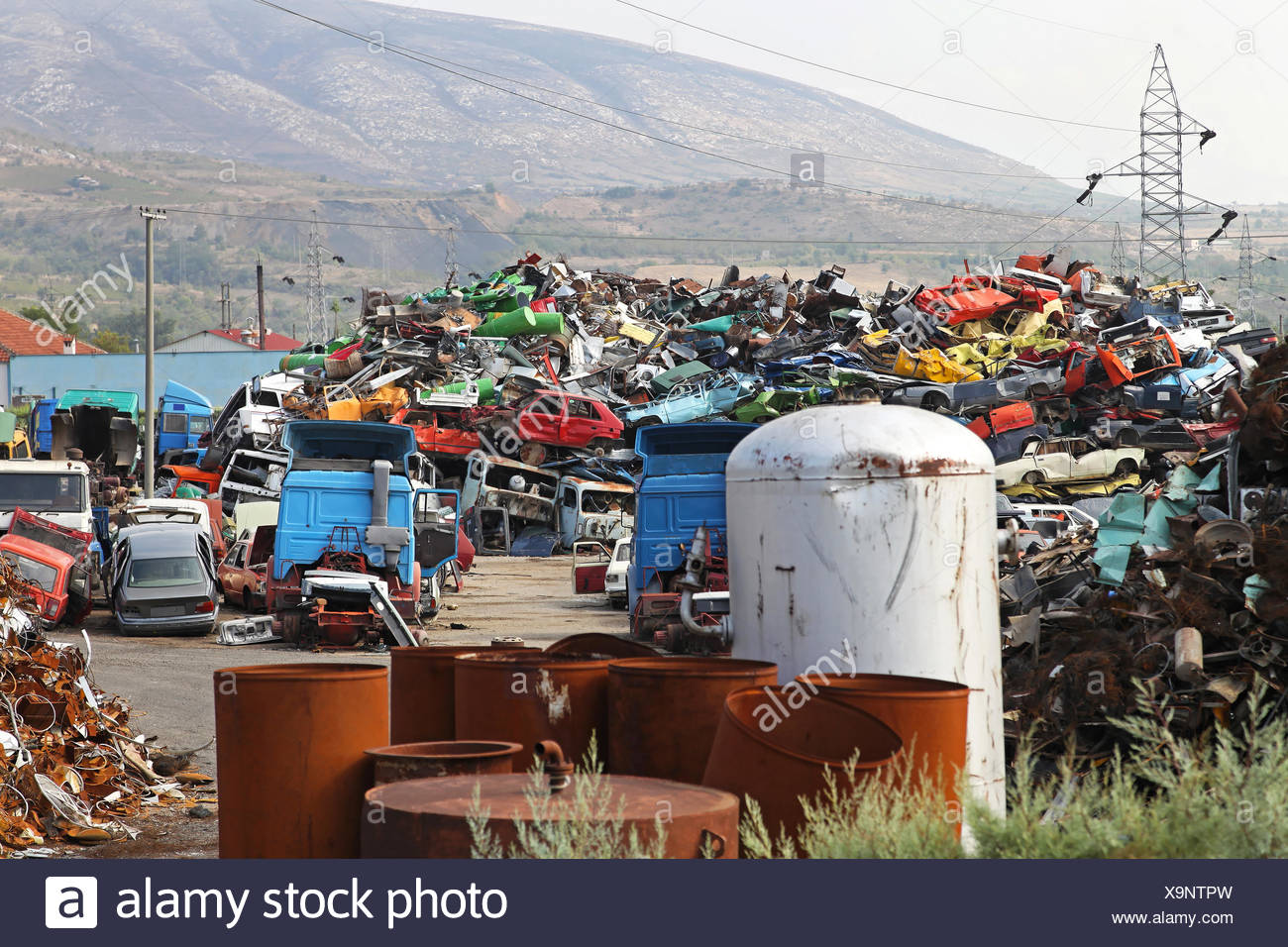 Car Scrap Yard High Resolution Stock Photography and Images - Alamy