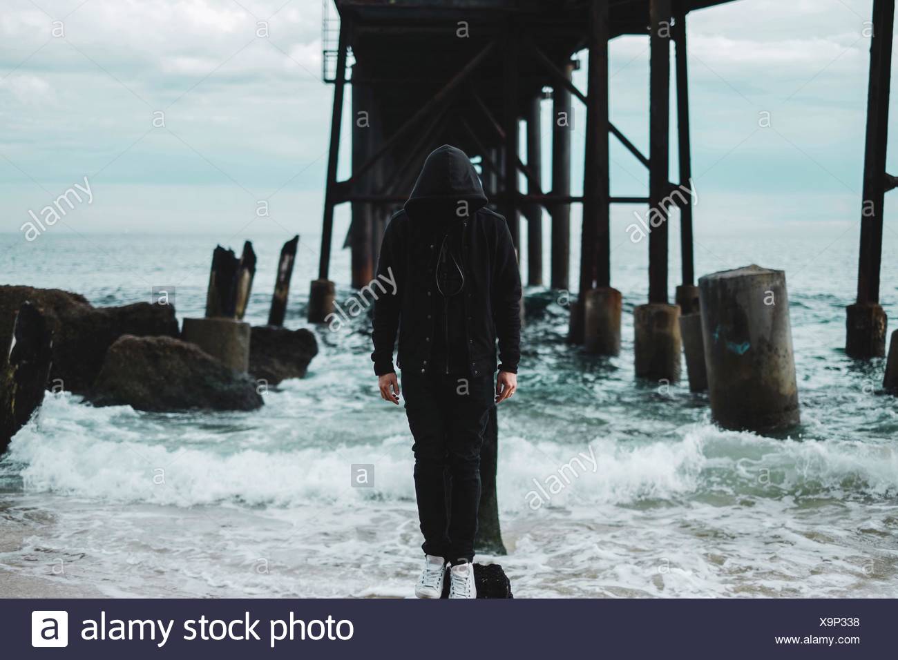 Mysterious Man Stock Photos & Mysterious Man Stock Images - Alamy