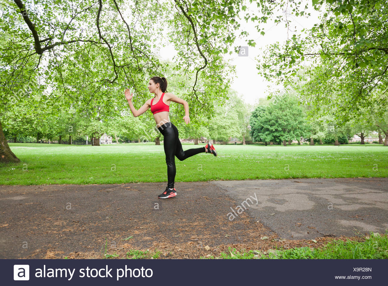 Female Jogger Uk High Resolution Stock Photography and Images - Alamy