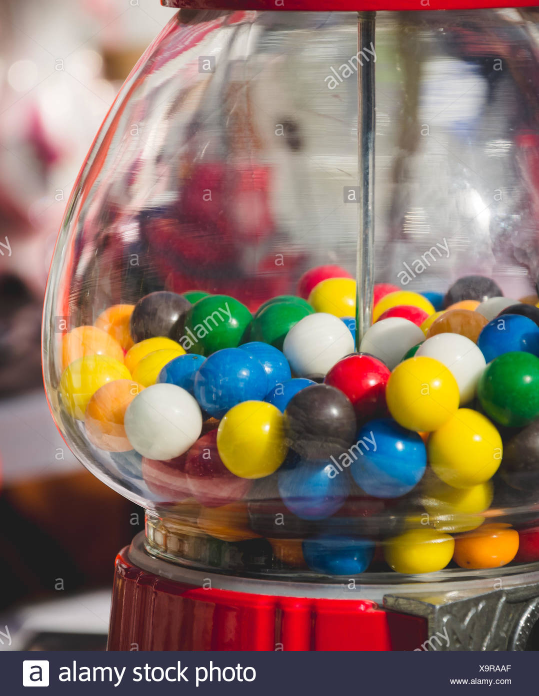 Gumball Machine Stock Photos & Gumball Machine Stock Images - Alamy