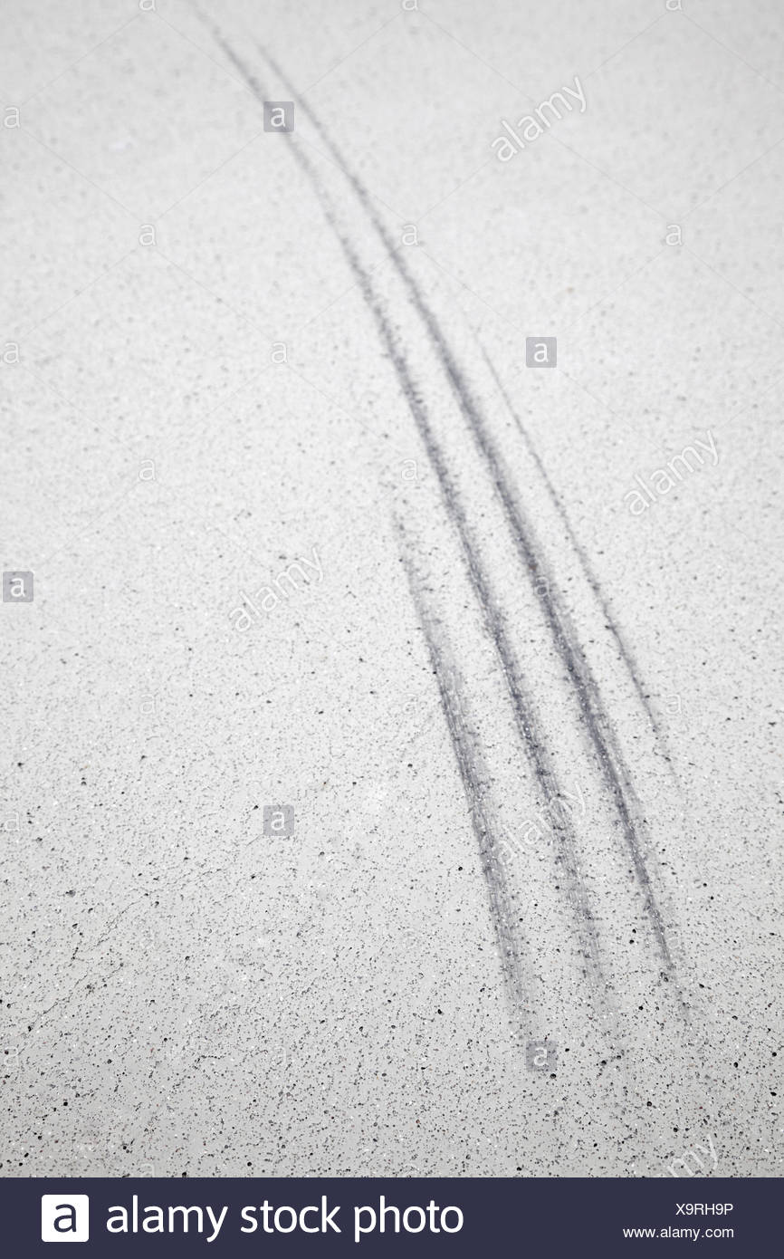 Skid Marks High Resolution Stock Photography and Images - Alamy