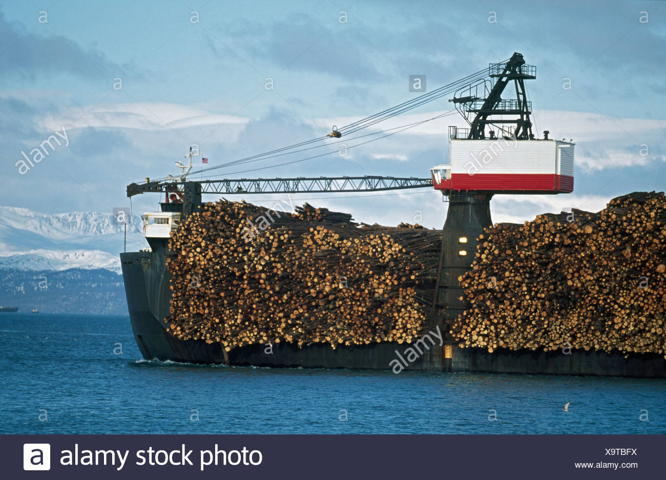 Log Barge High Resolution Stock Photography and Images - Alamy